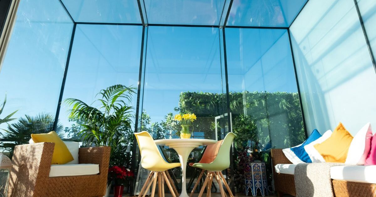 Glass box extension within a penthouse balcony | 18th April 2019 | In ...