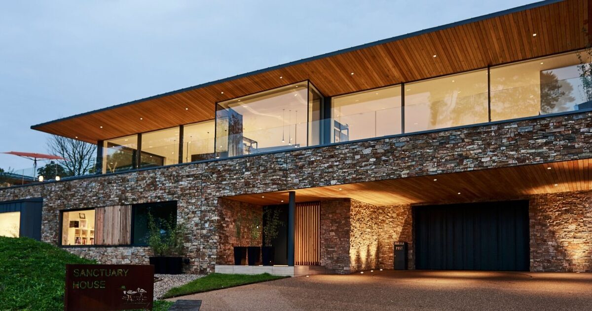 Sanctuary House, Devon | Contemporary Glazing Project | IQ Glass