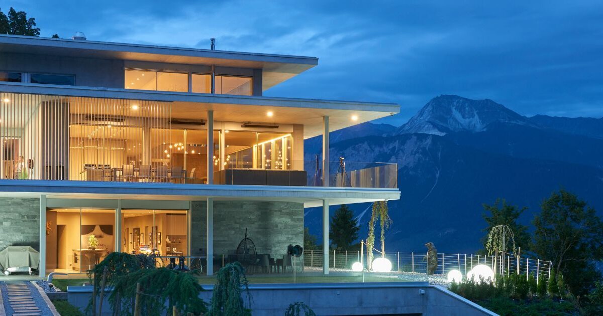 Highline Residential Glass Façade System | IQ Glass
