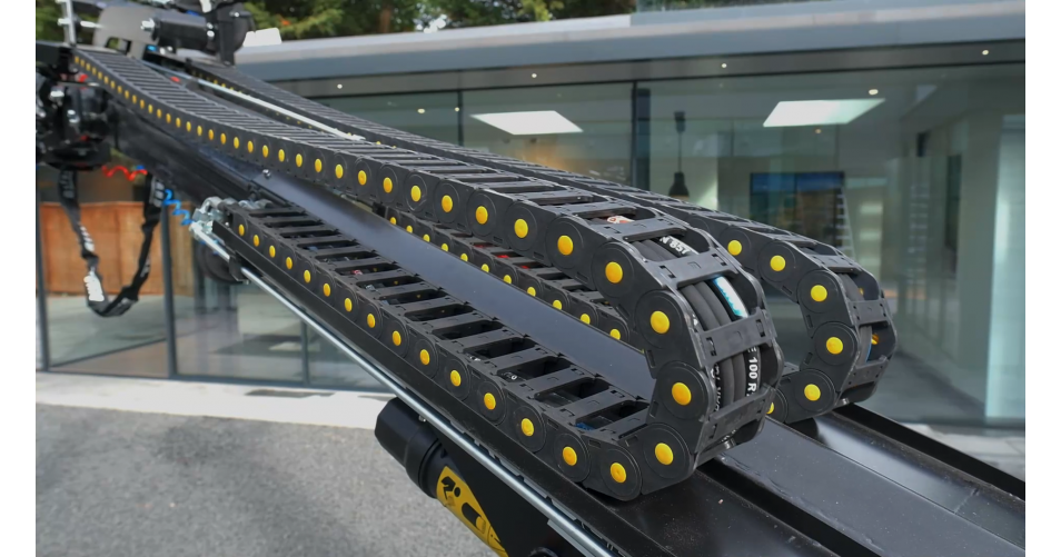 Introducing RoboGlaze | 18th September 2020 | News | IQ Glass