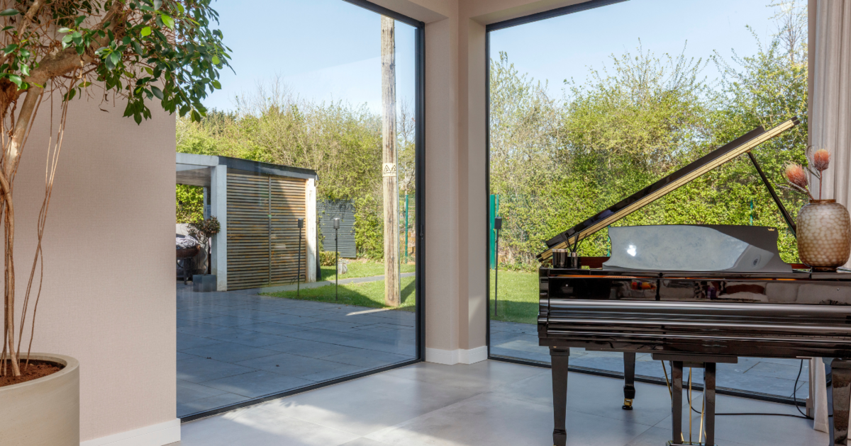Brookfield | Minimal framed glazing in Worcester | IQ Glass