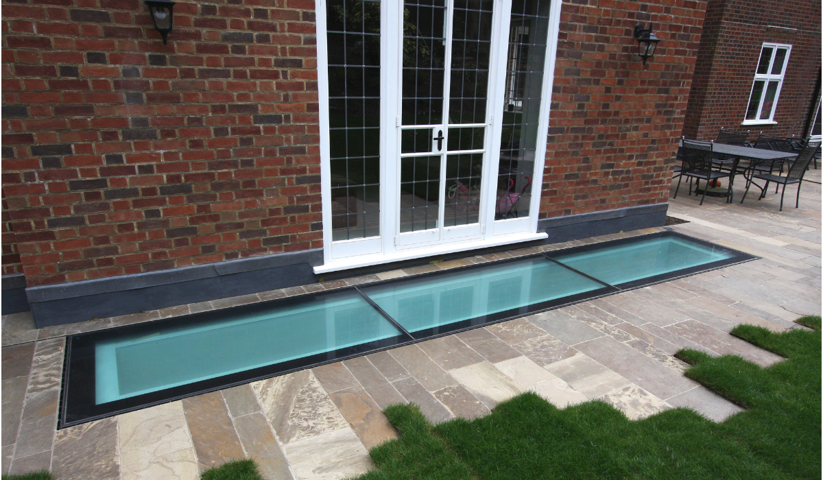 Slip Resistant Options for Walk on Glass | IQ Glass