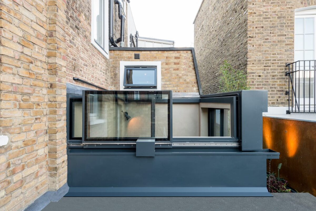 How to Get the Most Out of an Automated Access Rooflight | IQ Glass