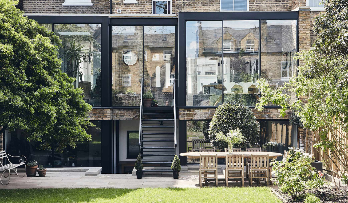 Gauden Road Shortlisted | IQ Glass