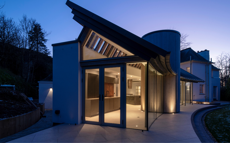 Glenwood | Curved sliding doors in Edinburgh | IQ Glass
