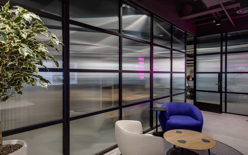 Steel Look Internal Windows and Doors | IQ Glass
