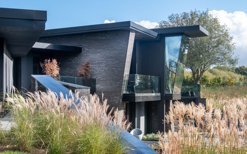 Shards | Modern Structural Glazing System to Newbuild | IQ Glass