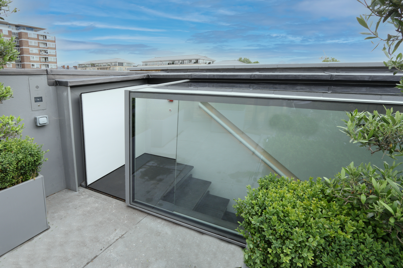 How to Get the Most Out of an Automated Access Rooflight | IQ Glass